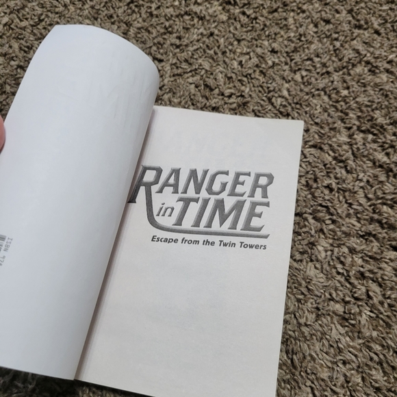 Scholastic | Other | 5 Ranger In Time Escape From The Twin Towers Dog ...